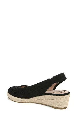 LIFESTRIDE Kayden Slingback Pumps
