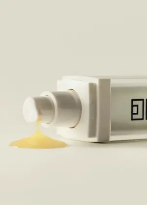 U BEAUTY Resurfacing Flash Peel