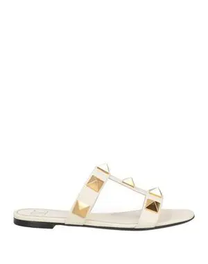 Valentino Garavani Leather Studded Flat Sandals - Ivory