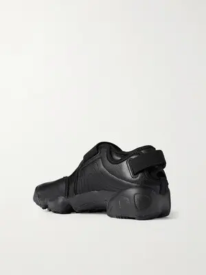 Nike Rift Split-toe Leather Sneakers