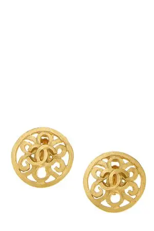 Chanel Cc Cutwork Earrings - Gold
