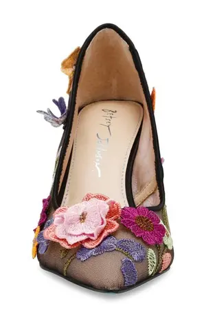 Betsey Johnson Aimey Floral Embroidered Pumps - Black Floral