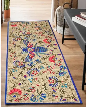 LUSH DECOR Liora Manne Frontporch Flora Bee Runner Area Rug, 2' X 5