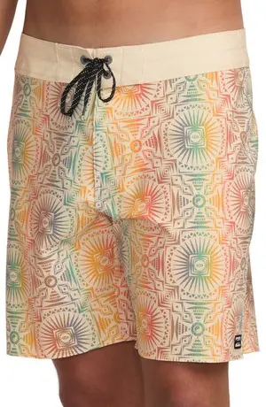 BILLABONG Good Times Pro Board Shorts - Desert Sand