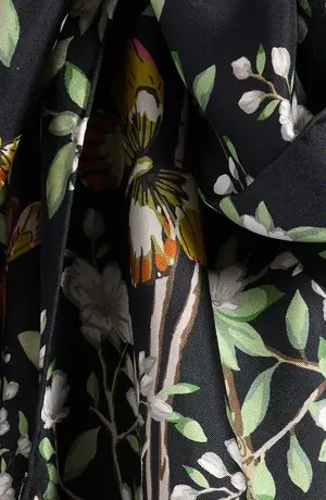 Echo Spring Unfolding Silk Oblong Scarf - Black