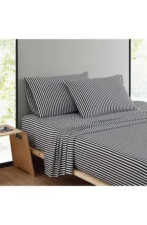 Marimekko Ajo 200 Thread Count Cotton Sheet Set - Black
