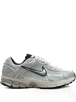 Nike Zoom Vomero Sneakers