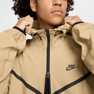 Nike Tech Woven Jacket - Brown