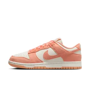 Nike Dunk Low Sneakers