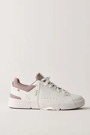 On Roger Advantage Tennis Sneakers - White/heron