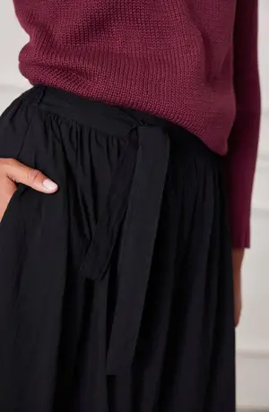 PANEROS CLOTHING Lace Inset Embroidered Skirt - Black