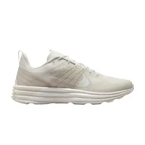 Nike Lunar Roam Sneakers