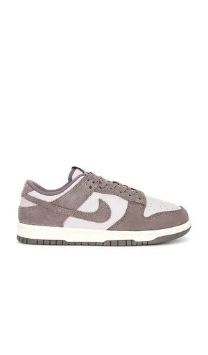 Nike Dunk Low Retro Se Sneakers