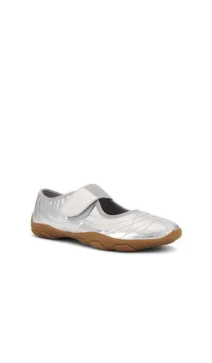 Steve Madden Scooter Sneaker