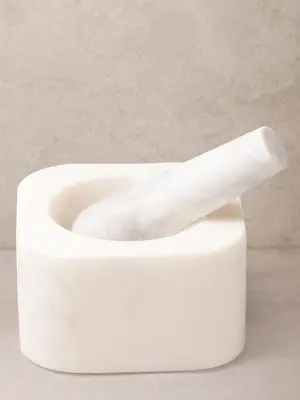 GAURI KOHLI Noble Marble Mortar And Pestle