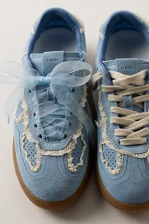ALOHAS Crochet Lace Up Low Top Sneakers - Blue