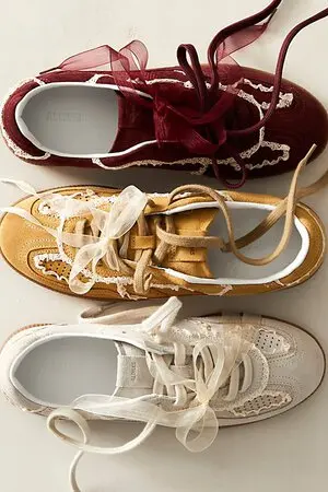ALOHAS Crochet Sneakers - Honey