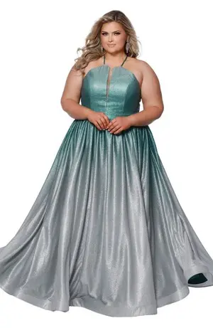 SYDNEY'S CLOSET Sydney's Closet Halter Neck A-Line Gown Pistachio
