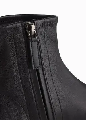 Co Round-toe Leather Bootie
