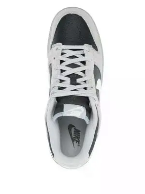 Nike Dunk Low Sneakers