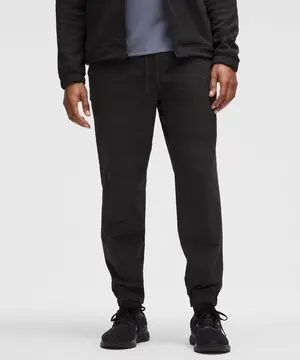 Men's Tapered Fit Pull-On Bottoms