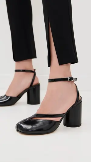 MAISON MARGIELA Tabi Sandal Pumps - Black
