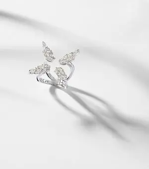 Yeprem 18kt White Gold And Diamond Ring