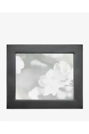 Gigi New York 8 X 10 Studio Frame