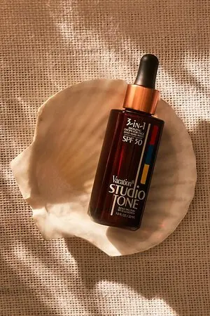 VACATION® Vacation Studio Tone Spf 50 Bronzing Drops