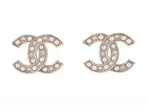 Chanel Crystal And Pearl Cc Logo Earrings - Gold (abb771)