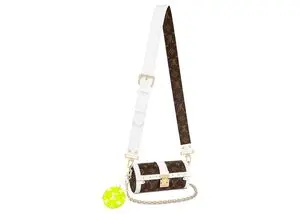 LOUIS VUITTON Papillon Trunk