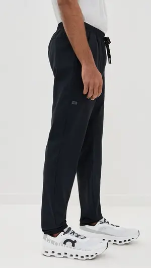 RHONE Pursuit Straight Leg Pants - Black