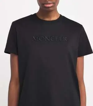 Moncler Embroidered Logo T-shirt - Black