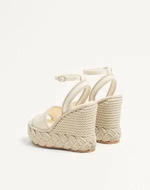 Valentino Garavani Vlogo Torchon Wedge Sandal In Nappa 130mm - Ivory