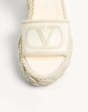 Valentino Garavani Vlogo Torchon Wedge Sandal In Nappa 130mm - Ivory