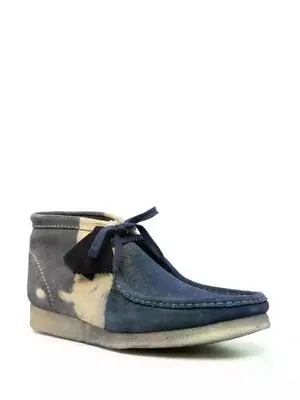 STAIN SHADE Wallabee Boots