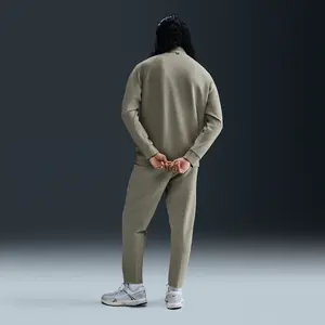 Nike 24.7 Impossiblysoft Dri-fit 1/2-zip Top - Green