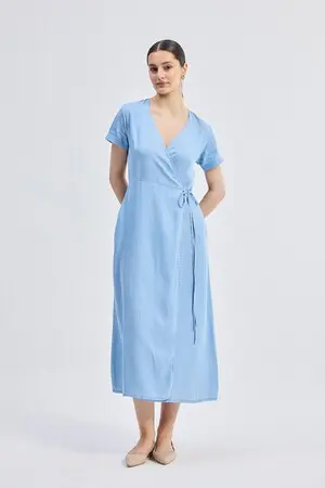 Women's Wrap Maxi Dresses