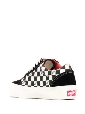 VANS Checkerboard Flatform Trainers