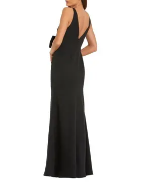 Mac Duggal Crepe Sleeveless V-neck Column Gown With Bow - Black