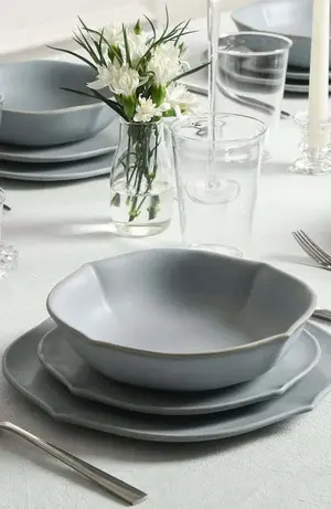 STONE + LAIN Baskerville Stoneware 16-piece Dinnerware Set - Light Blue