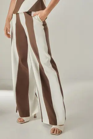 Nasty Gal Stripe Tailored Wide Leg Pants - Chocolate