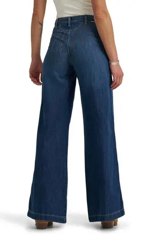 Wrangler High-waist Wide-leg Patch Pocket Jeans