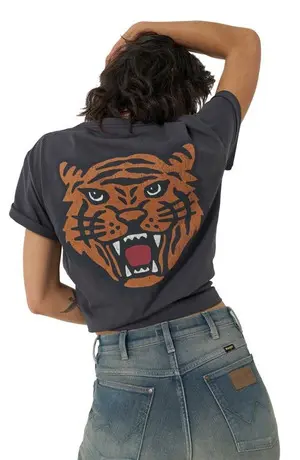 Wrangler Tiger Logo Graphic T-shirt