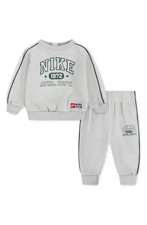 Nike Essential Fleece Sweatshirt And Joggers Set