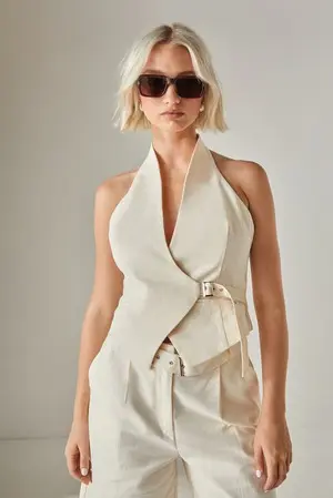 Nasty Gal Twill Buckle V-neck Halter Top - Cream