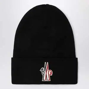 Moncler Wool Hat With Logo Embroidery - Black