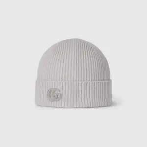 Gucci Cashmere Beanie With Leather Patch - Grey