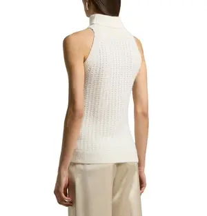 Peserico Turtleneck Sleeveless Knit Sweater