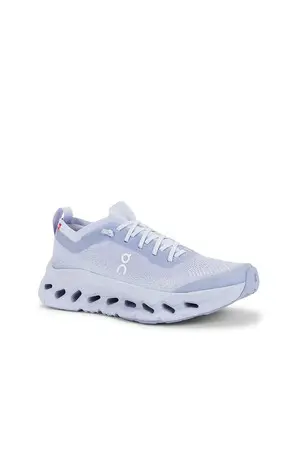 On Cloudtilt Moon Sneaker - Nimbus